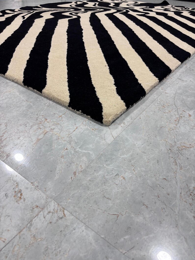 Black White Wavy Rug – Modern Abstract Shape Carpet for Living Room and ...