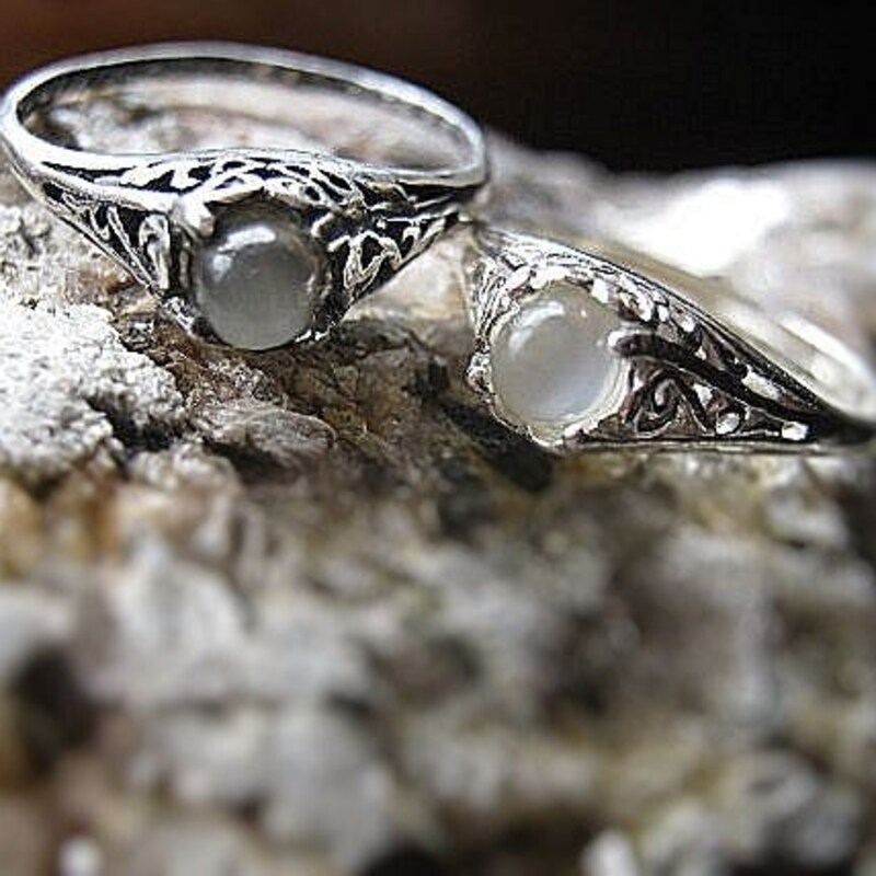 White/grey Moonstone Ring - Etsy