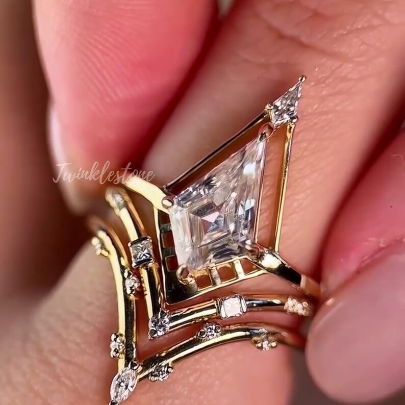 2 CT Kite Cut Moissanite Bridal Set Engagement Ring Set, 18K Solid ...