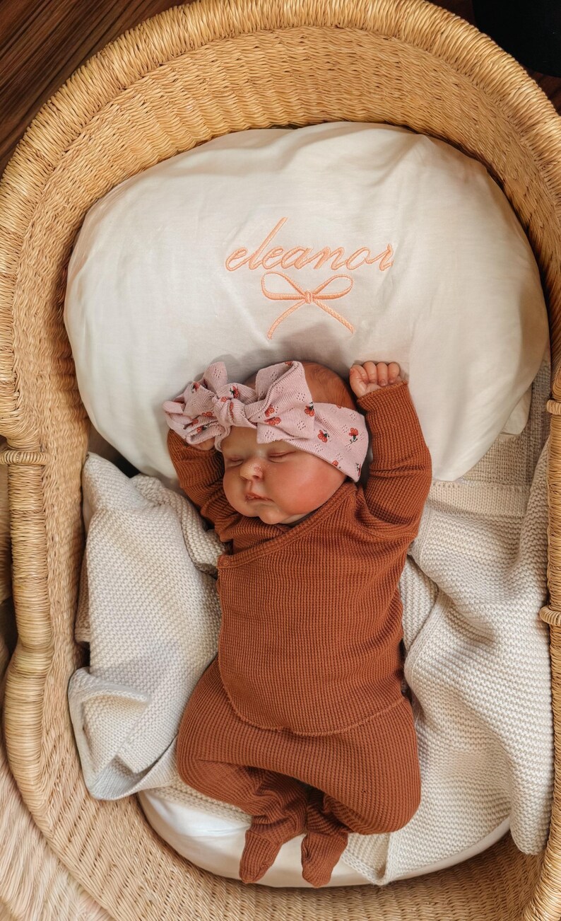 Personalized Embroidered Bassinet Sheet | Custom Name, Soft Cotton - Etsy