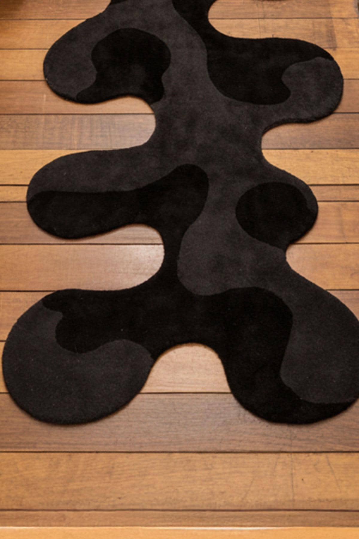 Abstract Black Wavy Runner Rug, Hand-tufted Wool, Irregular Organic ...