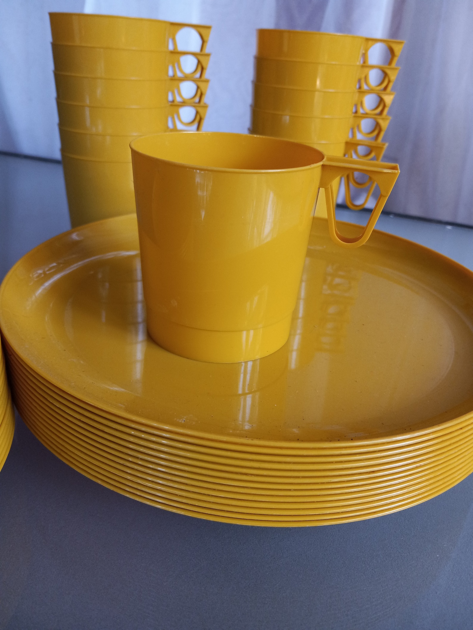 Jet Container Set of Large and Small Plates Coffee Cups - Etsy