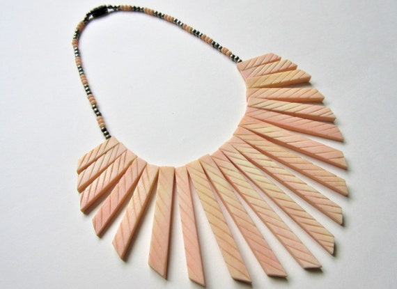 Carved Bone Bib Necklace, 16" Peach Vintage Boho Chok… - Gem