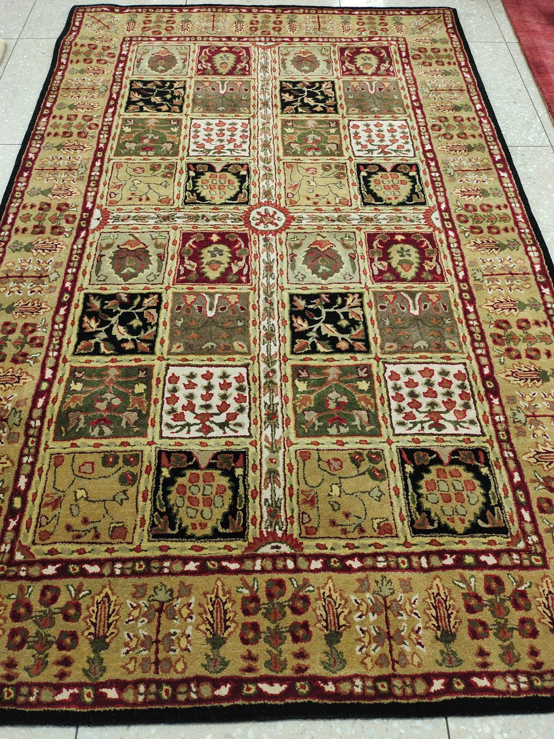 Hand Tufted Patchwork Wool Rug – Traditional Floral Area Rug, Vintage ...