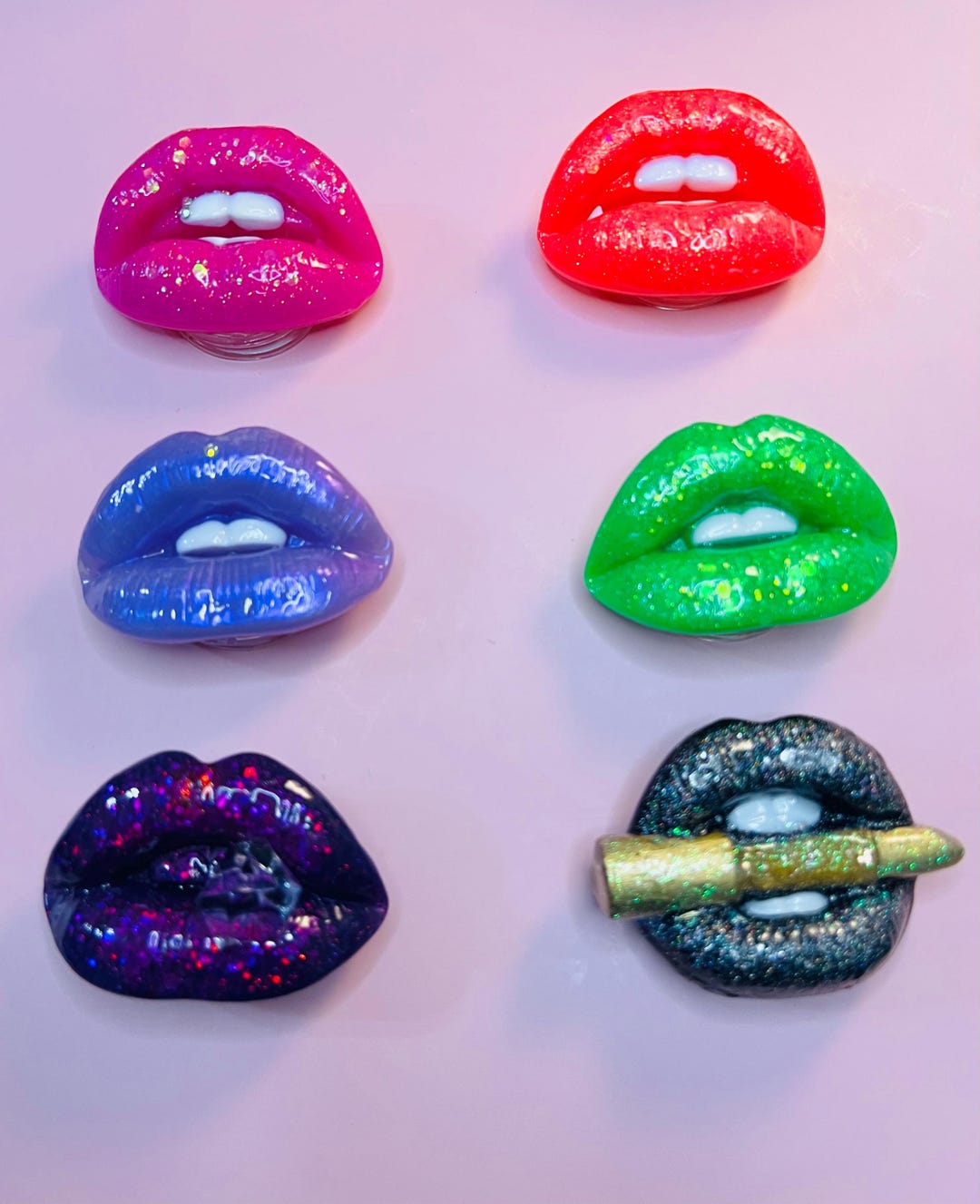 Glitter Lips Phone Stand, Flirty Phone Accessory, Secure Grip Holder - Etsy