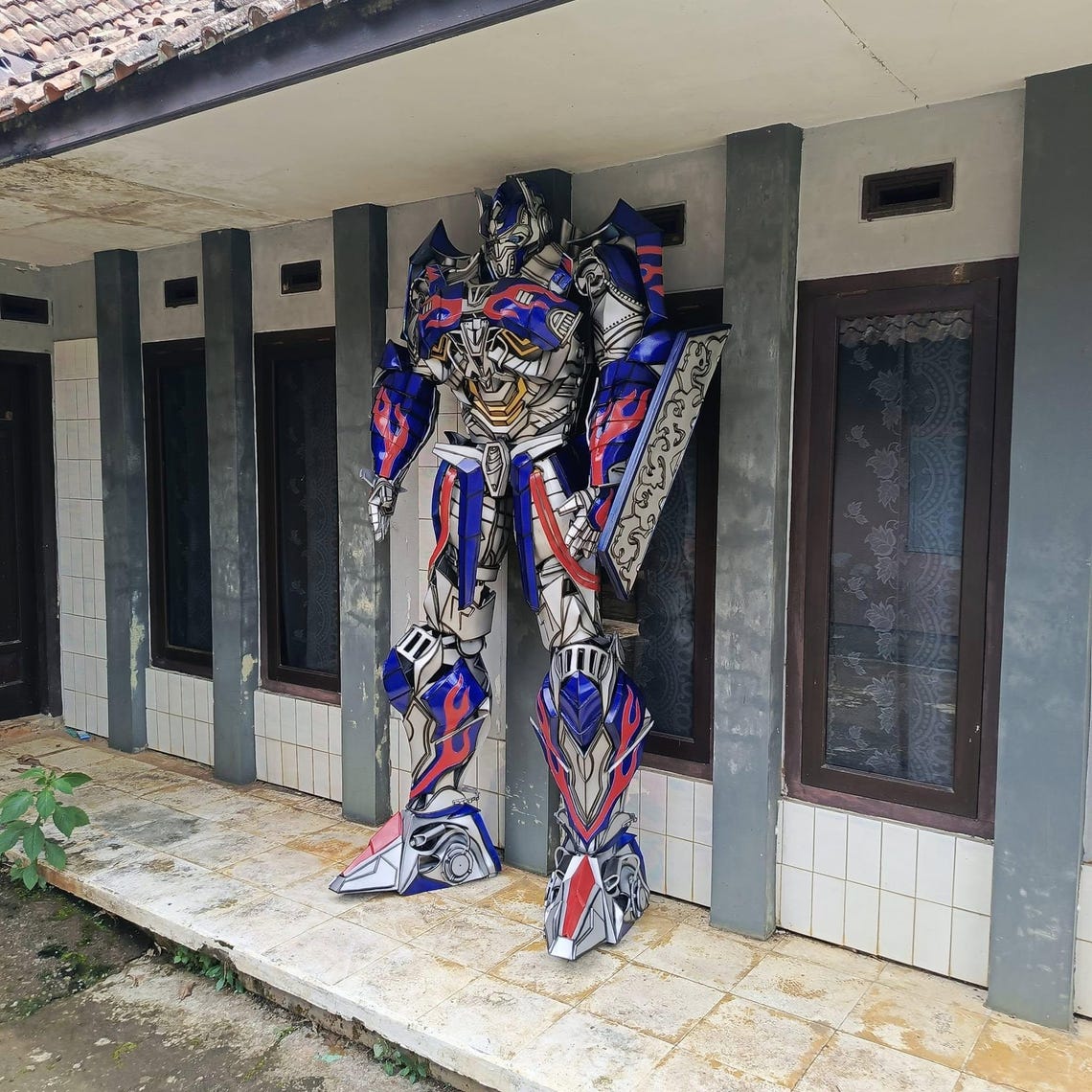 Custom Optimus Prime Robot Costume: Handmade EVA Foam Cosplay - Etsy