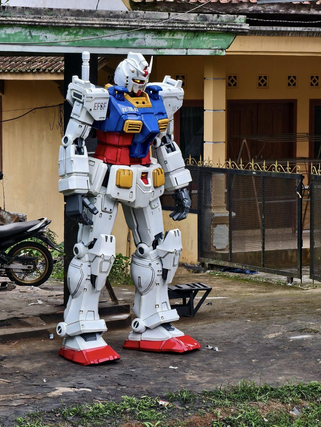 Custom EVA Foam Robot Costume: Handmade Cosplay Suit - Etsy
