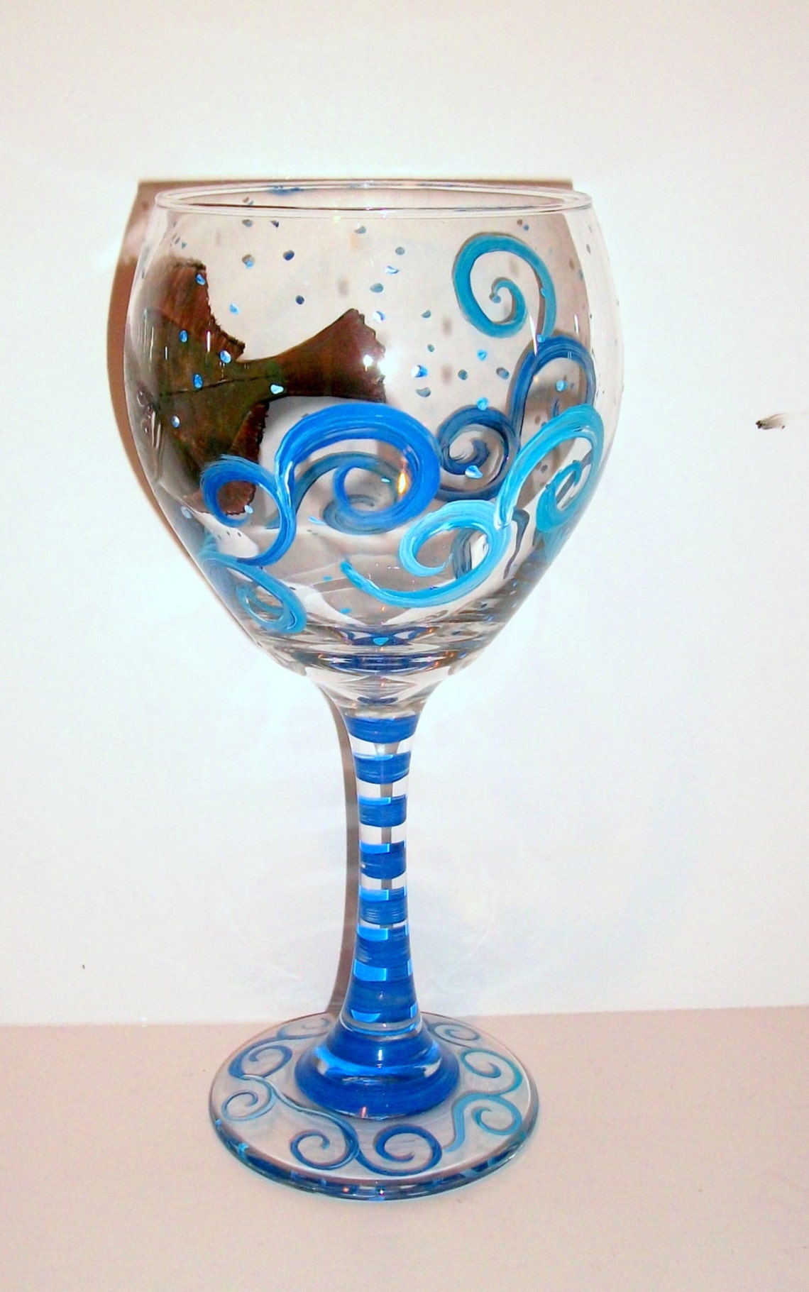 Flounder Hand Painted Wine Glass Fish One 20 Oz. Red Wine - Etsy