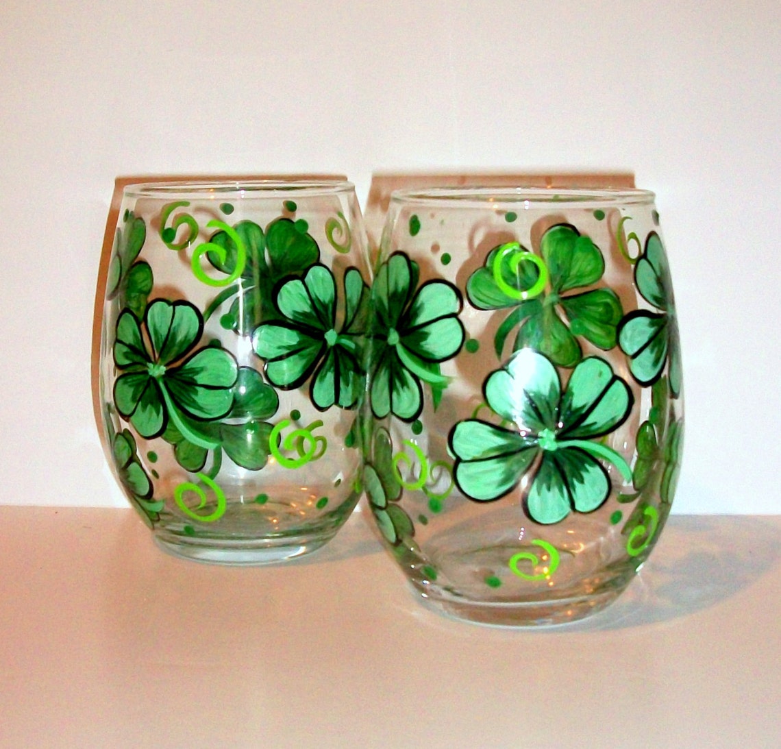 4 Leaf Clover or Shamrocks St.patricks Day Hand Painted Set of 2- 21 Oz ...