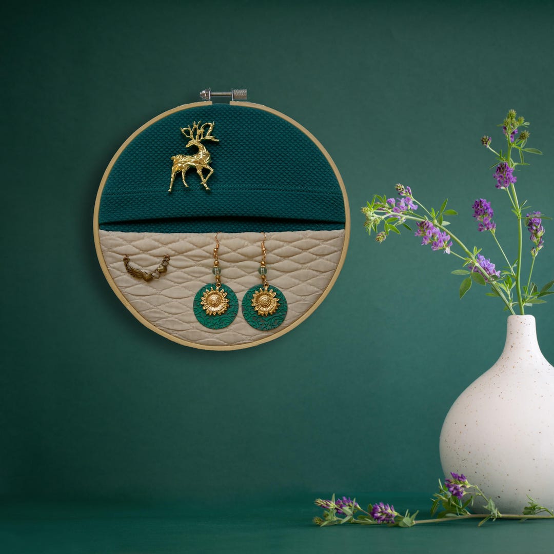 Padded Wall Hanging Brooch Holder | Fabric Display for Pins, Brooches ...