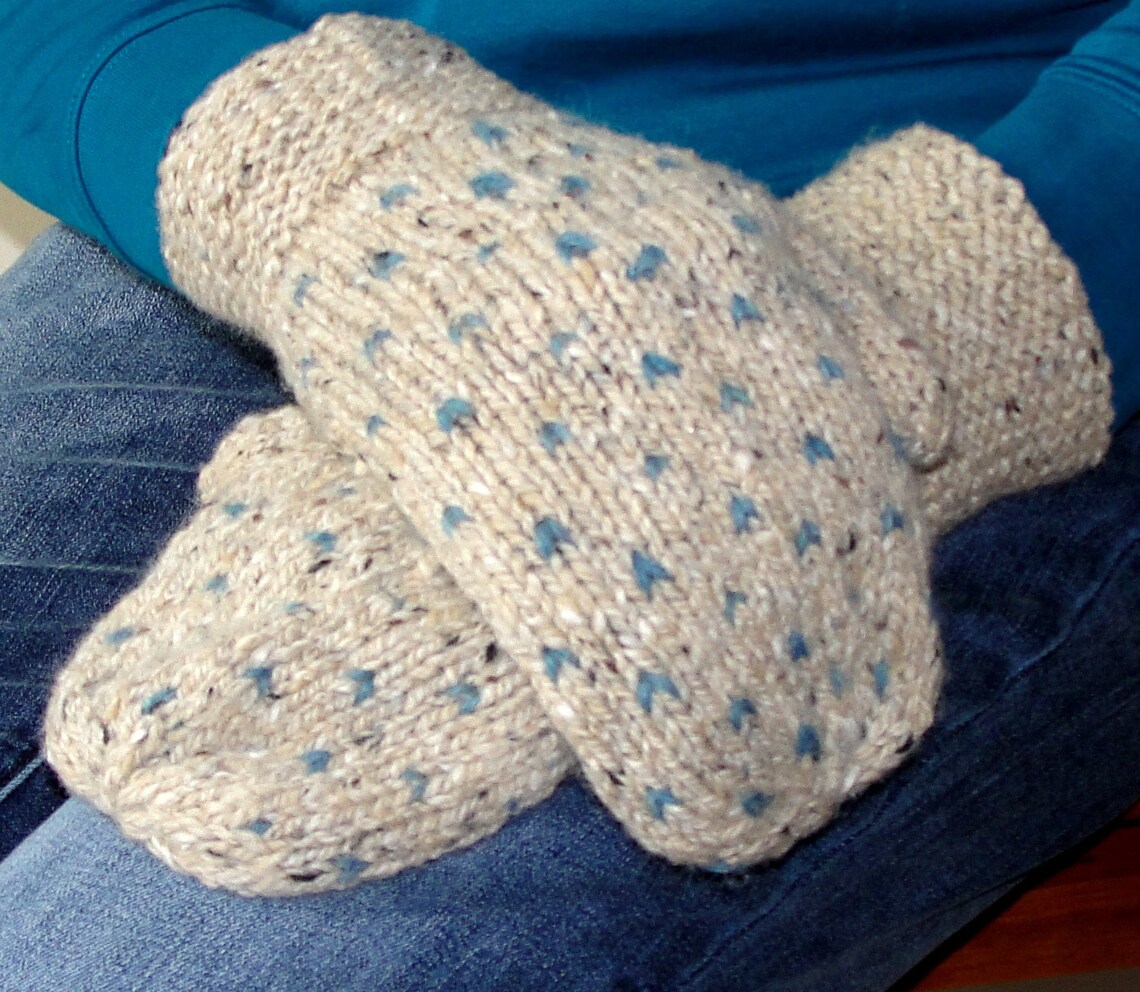 KNITTING PATTERN Dublin Mittens for Adult/teens Sizes SML - Etsy