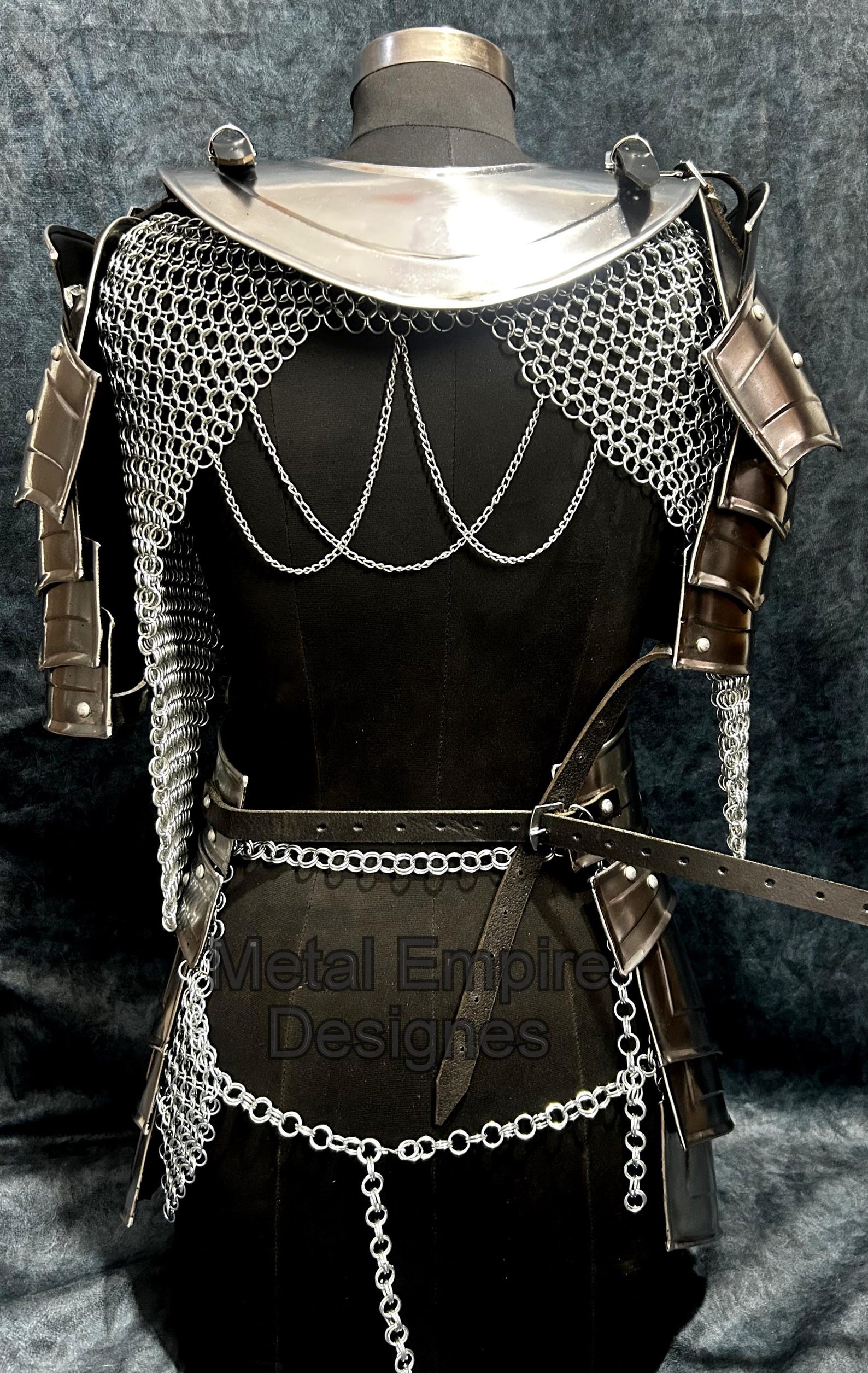 Brave Lady’s Medieval Knight Armor Set – Fantasy Chainmail Cosplay ...