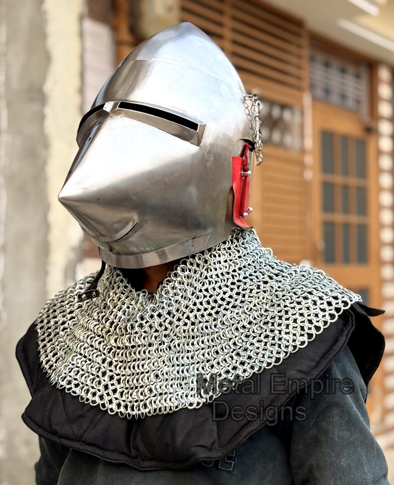 Medieval Knight Bascinet Helmet With Chainmail and Black Padded Liner ...