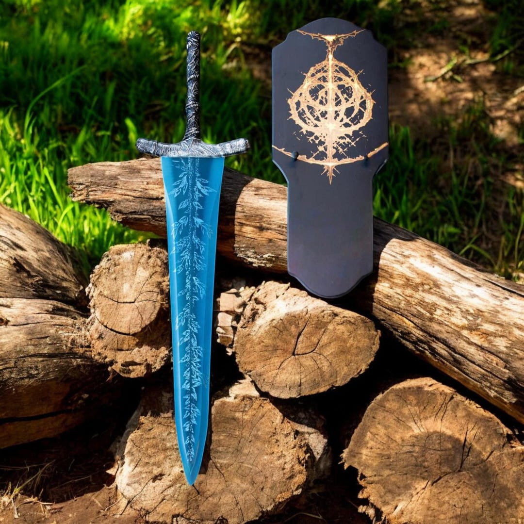 Moonlight Greatsword Replica – Full Metal Dark Moon Blade Cosplay Prop ...
