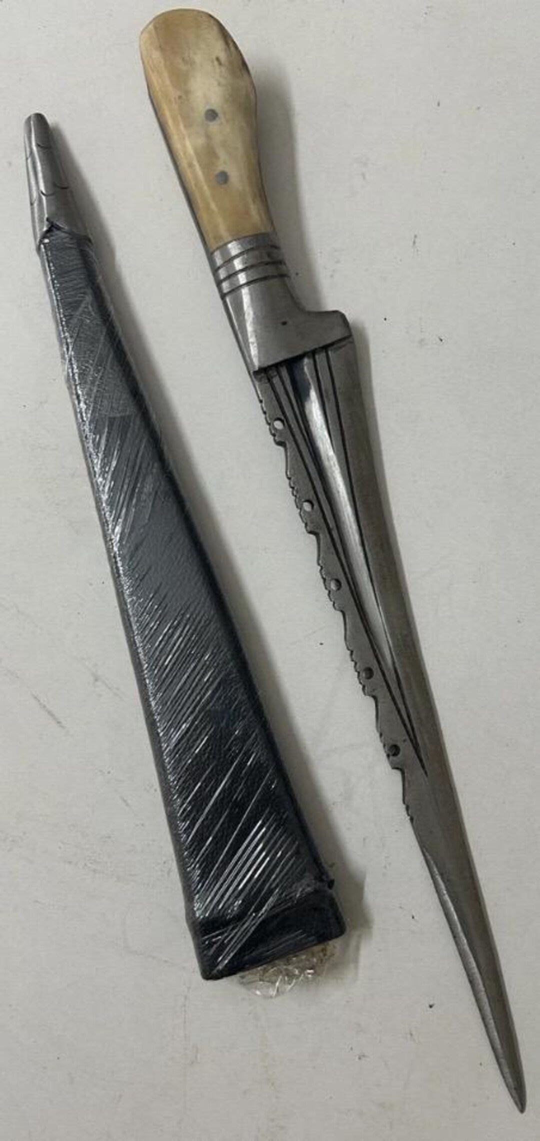 Dagger Khanjar Damascus Wootz Sword Tulwar Talwar Tegha Broad Blade ...
