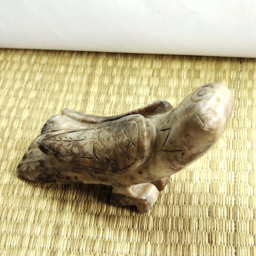 3D Carved Jade Bird Figurine, Table Decor - Etsy