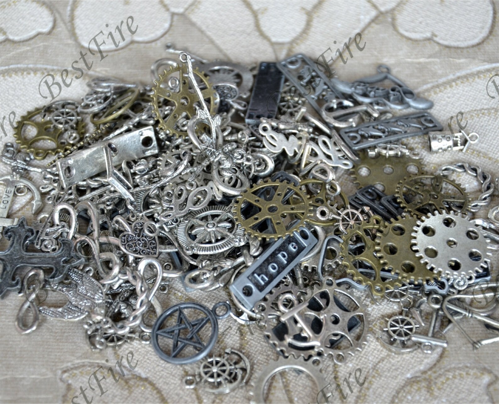 50pcs Sale Price Charms All Different Silver Tone and Bronze Tone Grab ...