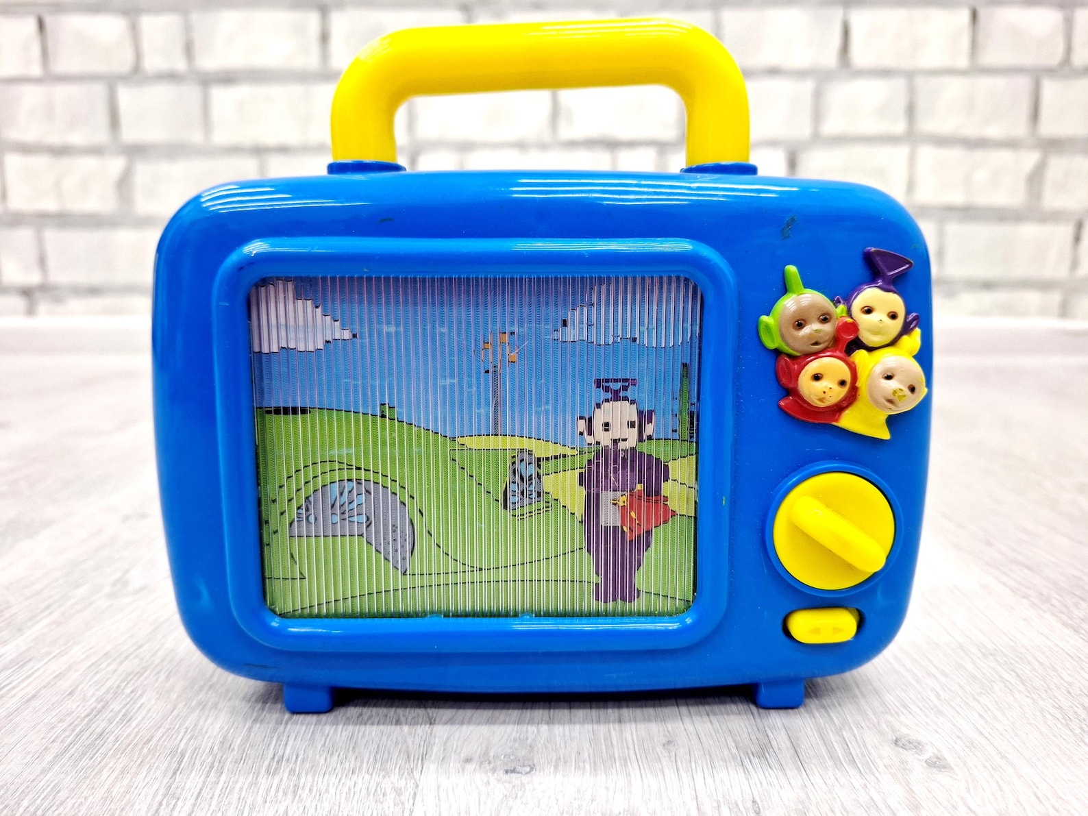 1996 Teletubbies Wind up Musical TV 6.5" /7.5" Vintage Television Toy ...