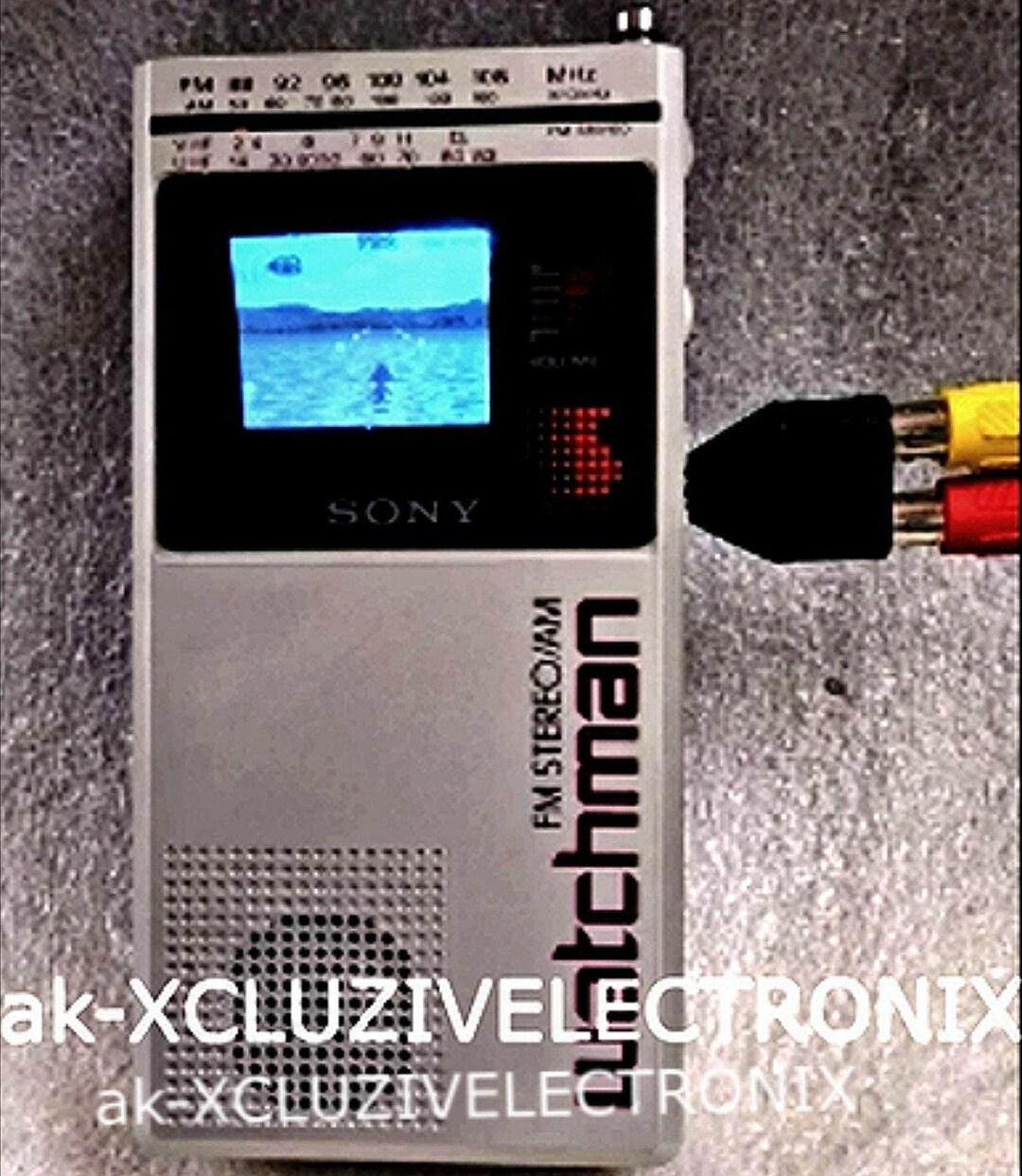 Vintage Sony Watchman FD-30A Tv/gaming/am/fm - Etsy