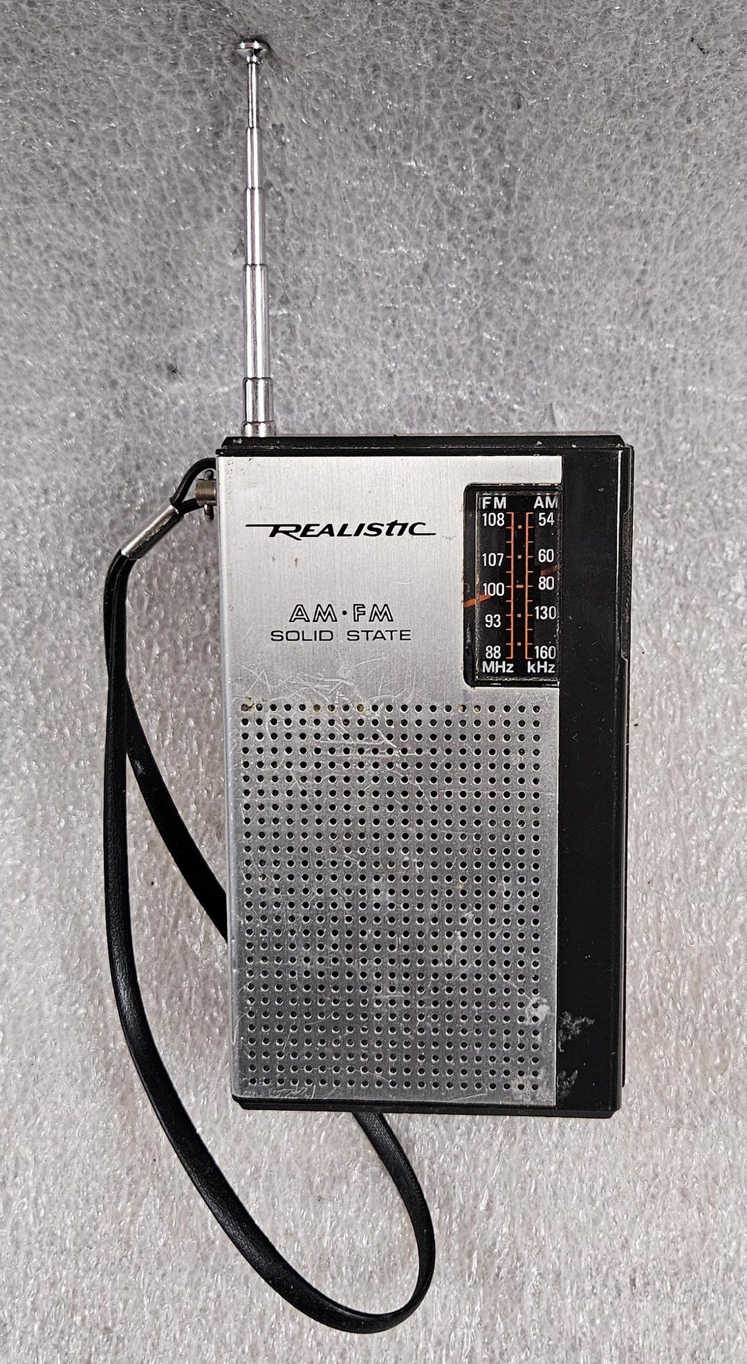 Radio Shack Realistic AM/FM Solid State Pocket Radio Model 12-602 - Etsy