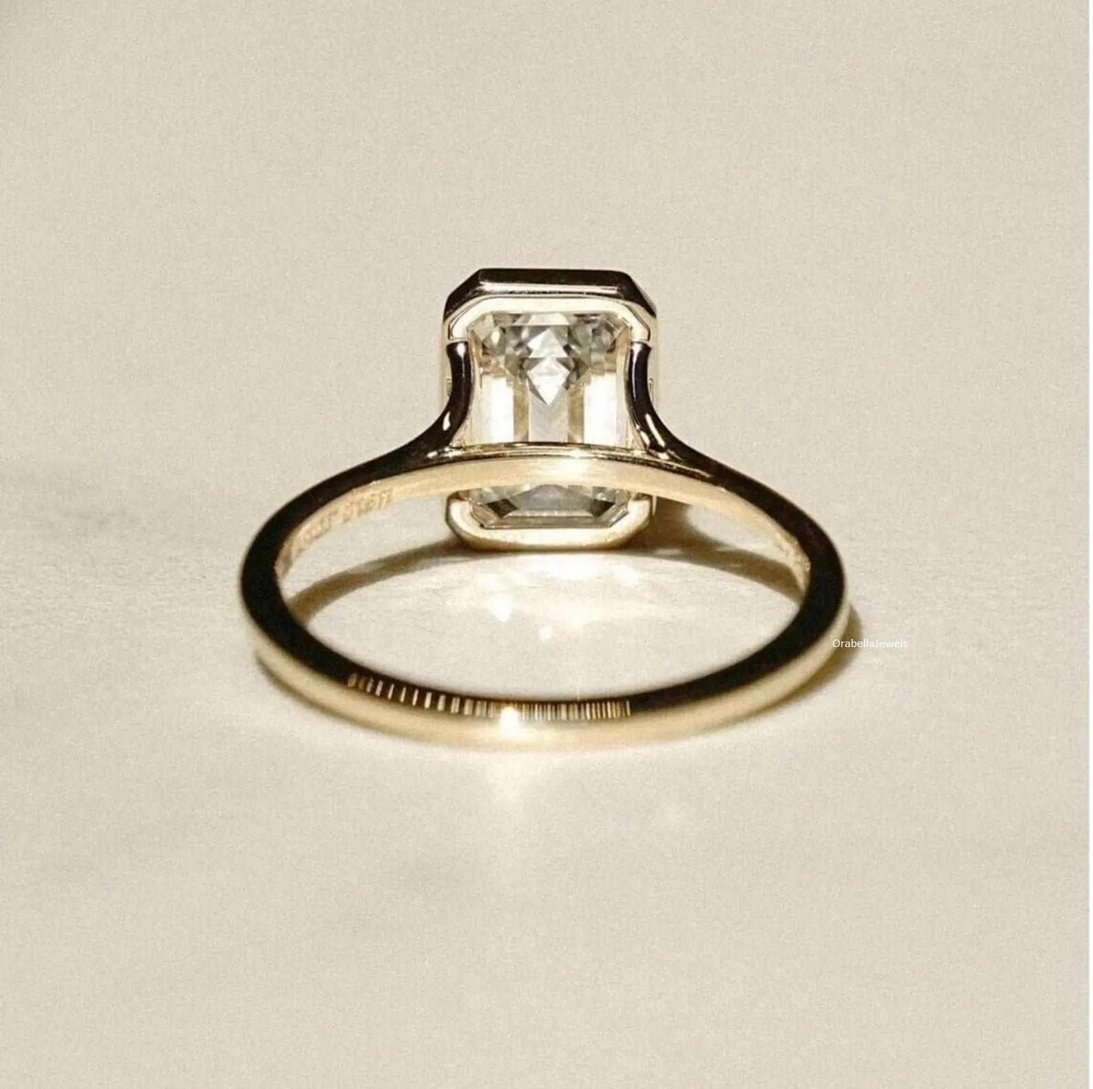 Anillo de compromiso de moissanita talla esmeralda de 3 quilates ...