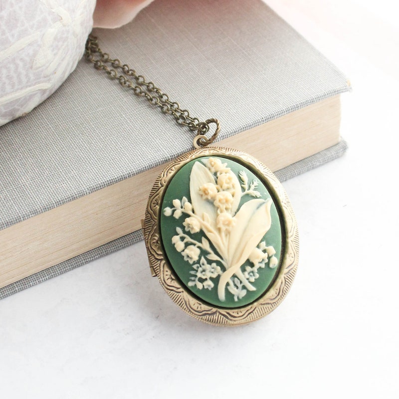 Lily Locket - Etsy