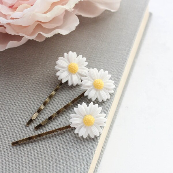 Daisy Bobby Pins - Etsy