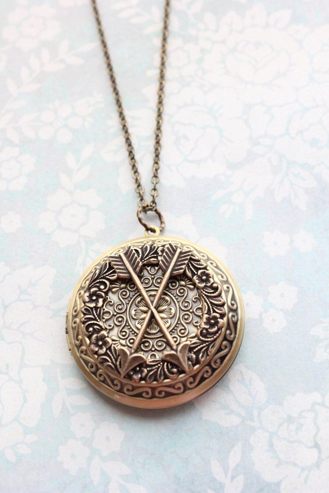Best Friend Necklace, Crossed Arrows, Locket Necklace, Large Round ...