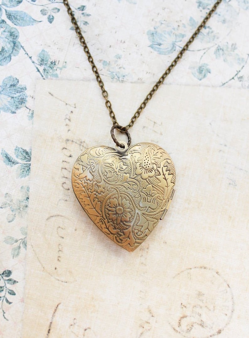 Large Heart Locket Necklace Gold Floral Picture Locket Pendant Vintage ...
