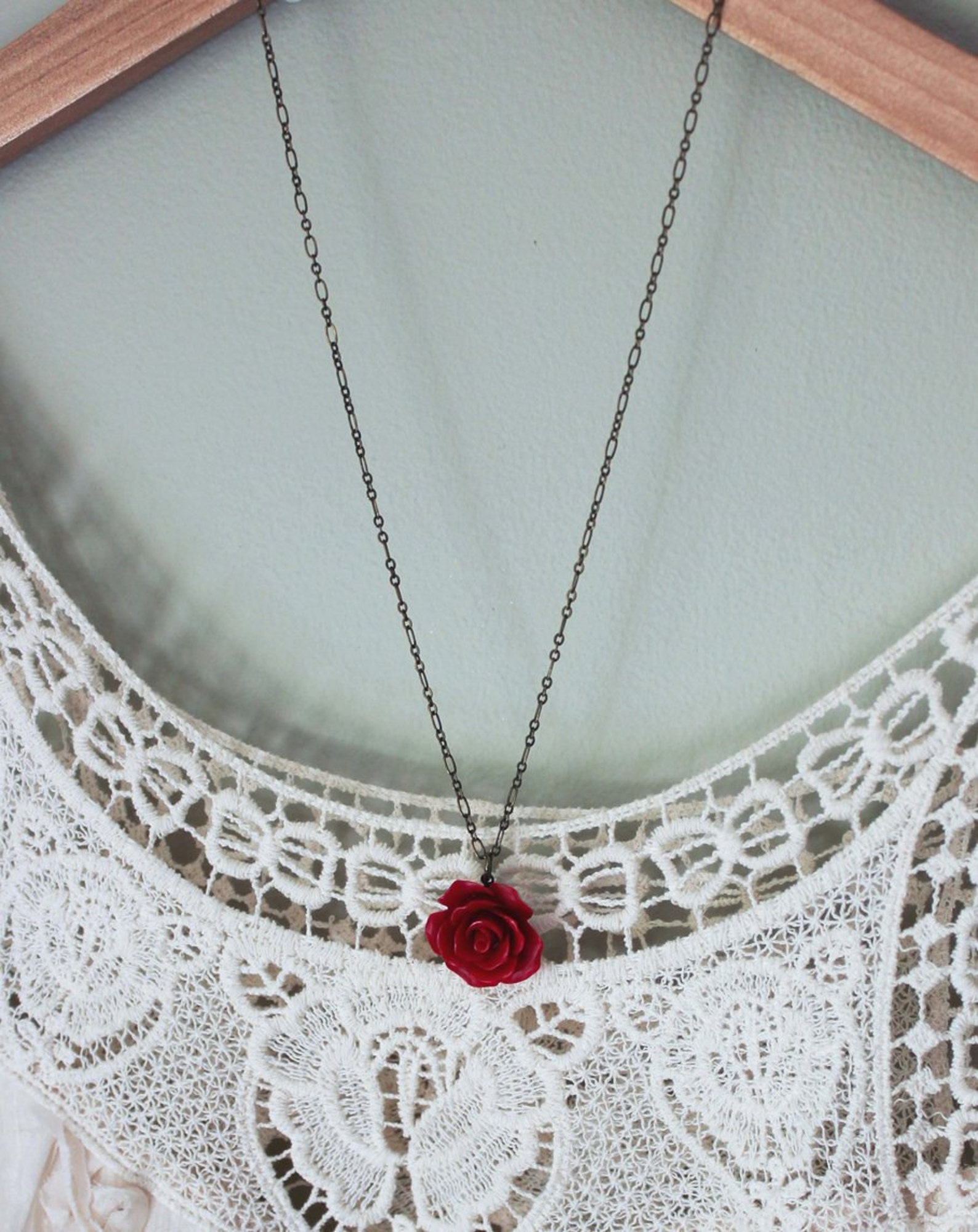 Red Rose Necklace Red Flower Pendant Resin Floral Jewellery Romantic ...