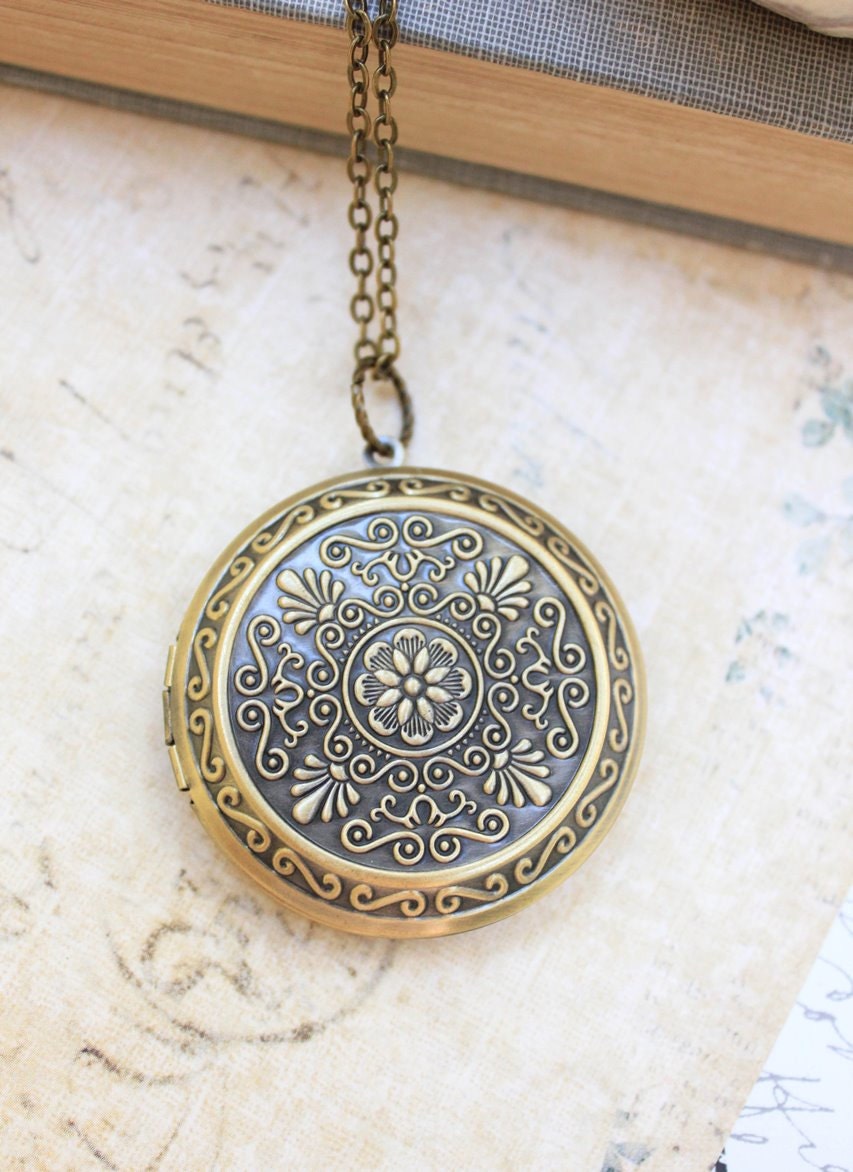 Large Round Locket Necklace Gold Floral Filigree Locket - Etsy