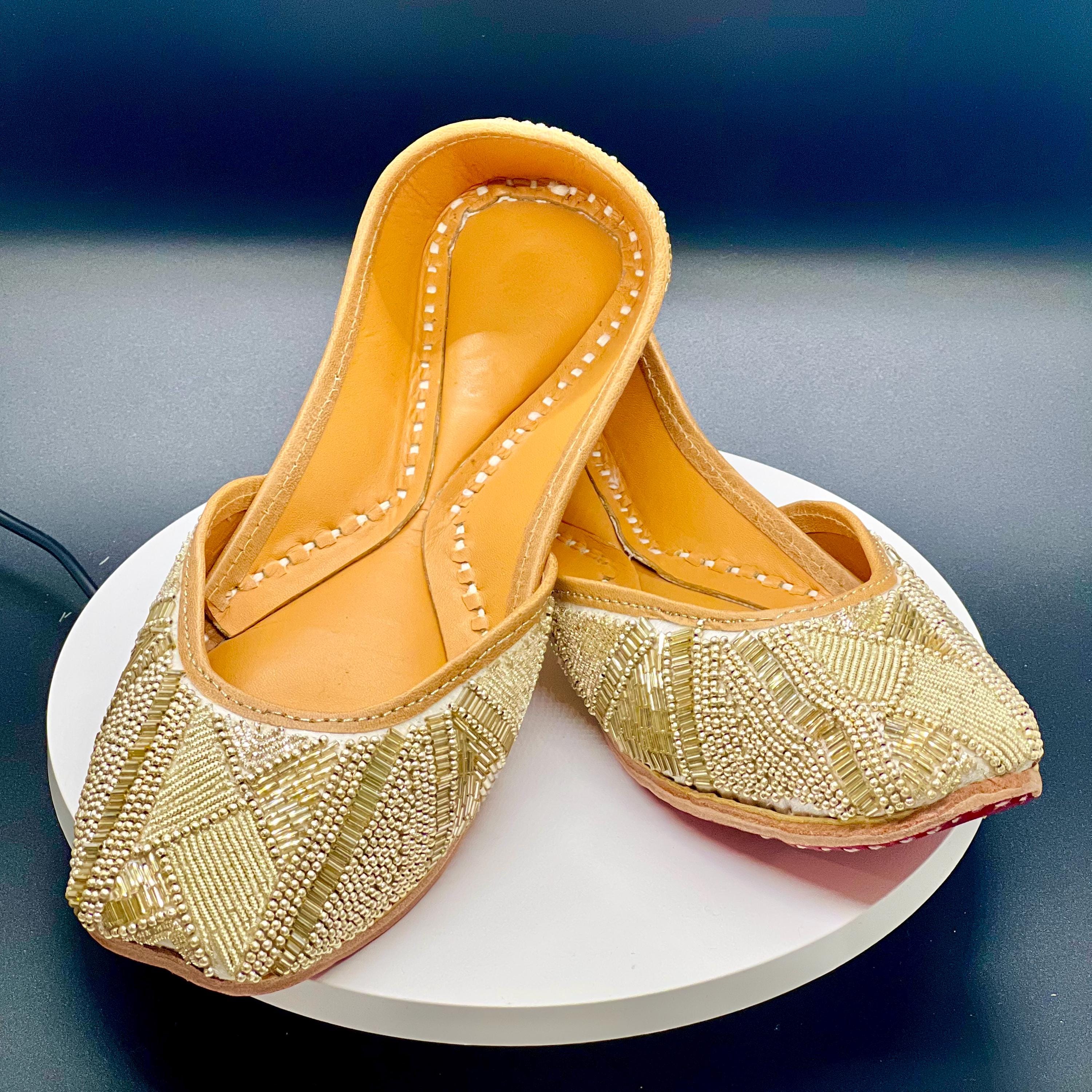 Golden Punjabi Jutti | Panjabi Wedding Jutti | Embroidered Indian ...