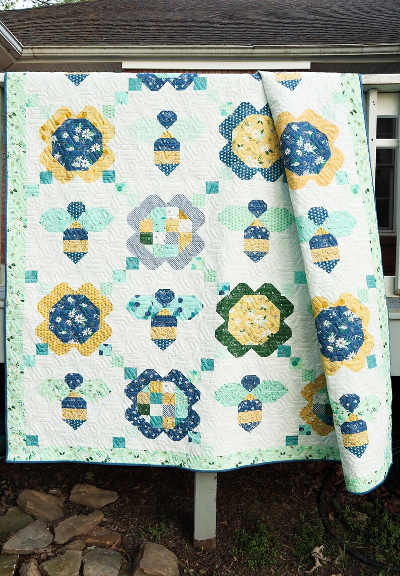 Daisy a Day Quilt Paper Pattern - Etsy