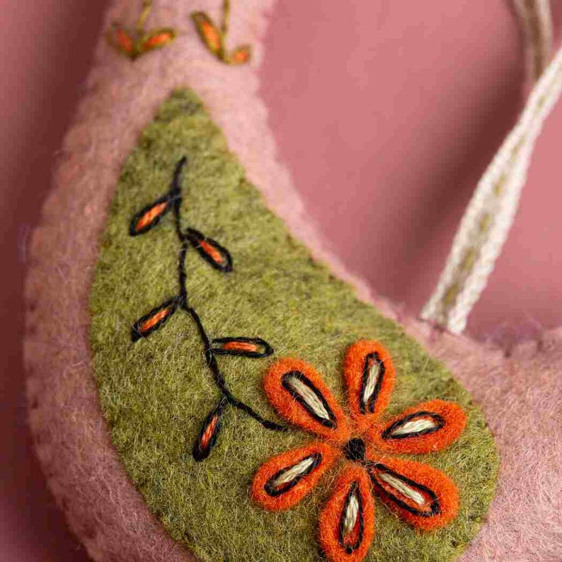 Felt Folk Birds Craft to Sew: Corinne Lapierre Embroidery Kit - Etsy