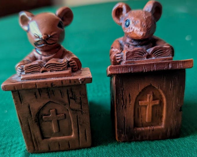 Church Mouse - Playing the Church Organ - Etsy