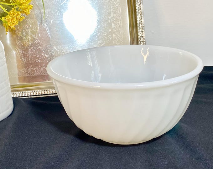 Vintage FIRE KING Swirl Anchorwhite Nesting Mixing Bowl - Etsy