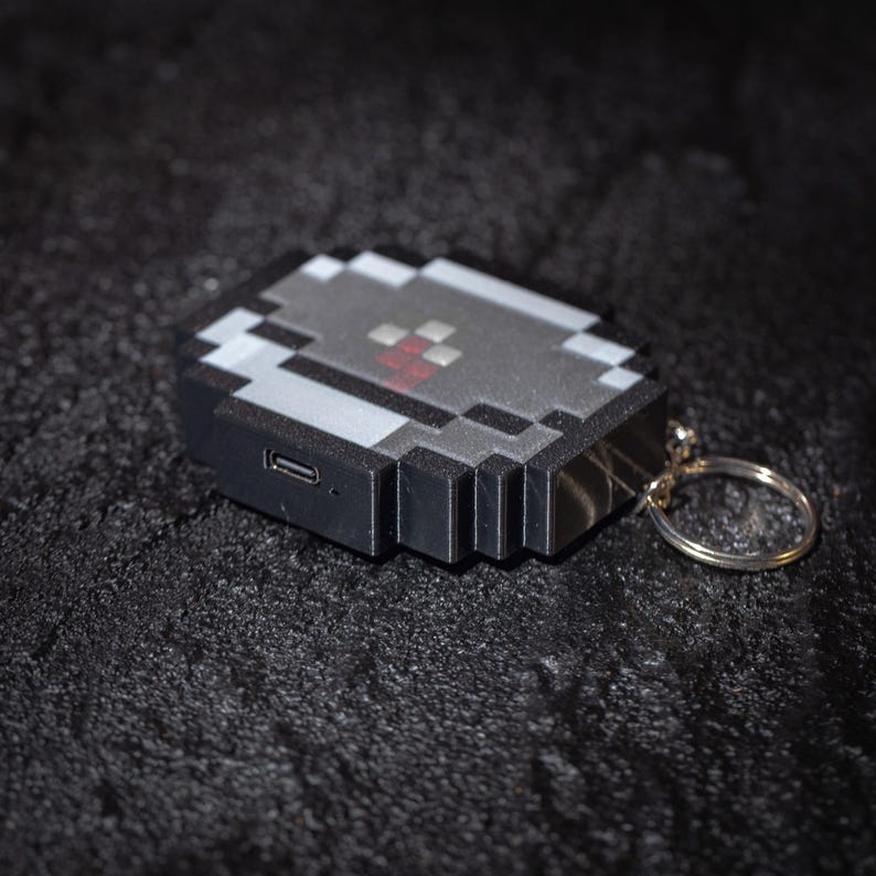 Function Pixel Art Compass Keychain With Electronic Magnetic North ...