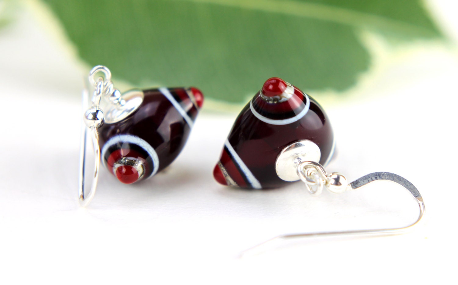 Cool Ruby Red Triangle Glass Earrings Sterling Silver SRA - Etsy Sweden