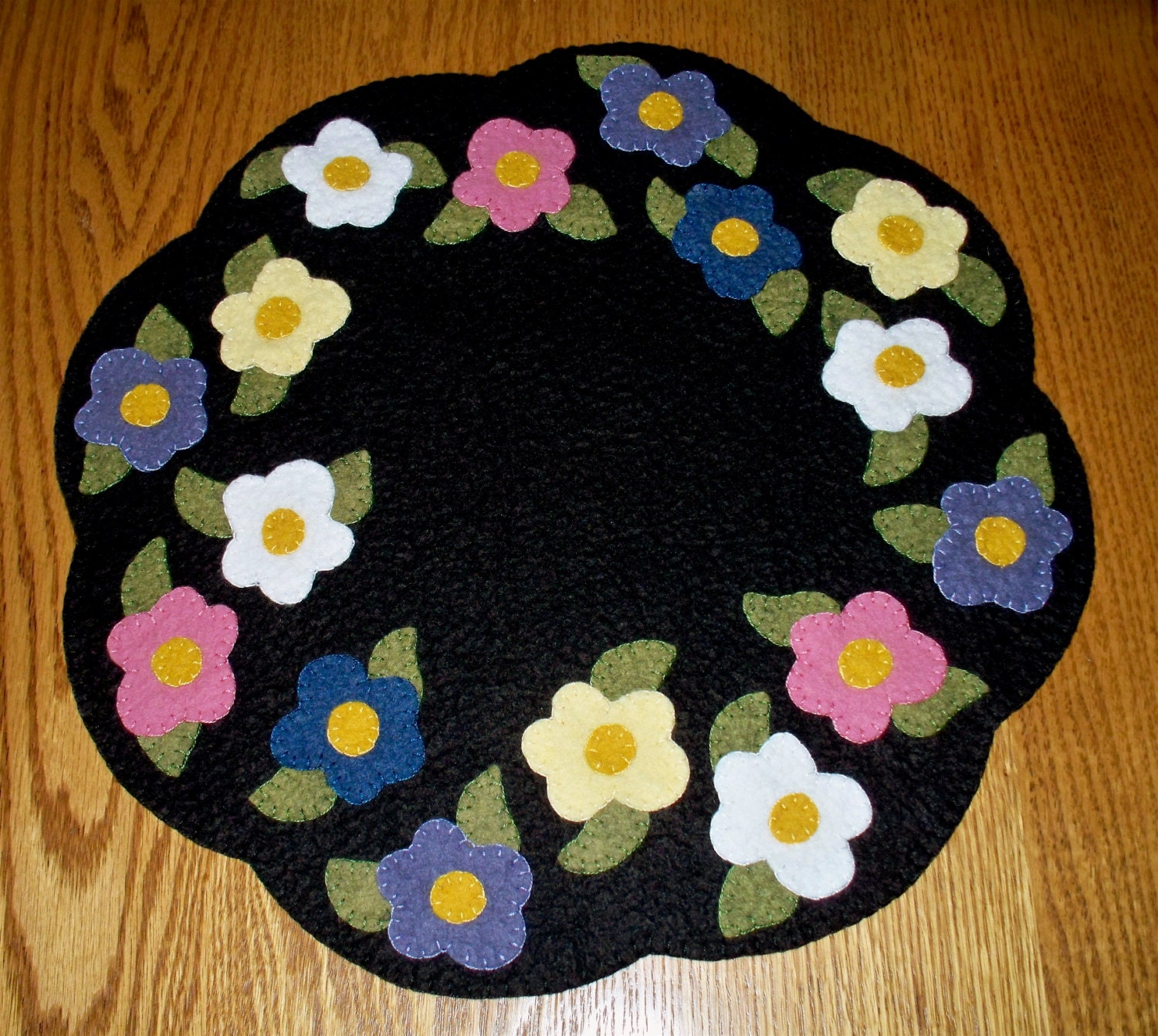 Flower Garden Penny Rug | Etsy