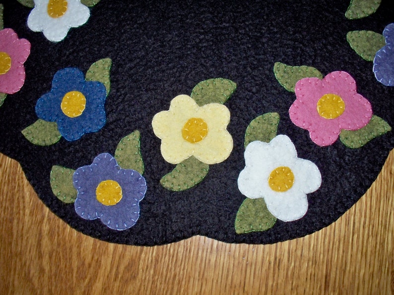 Flower Garden Penny Rug - Etsy