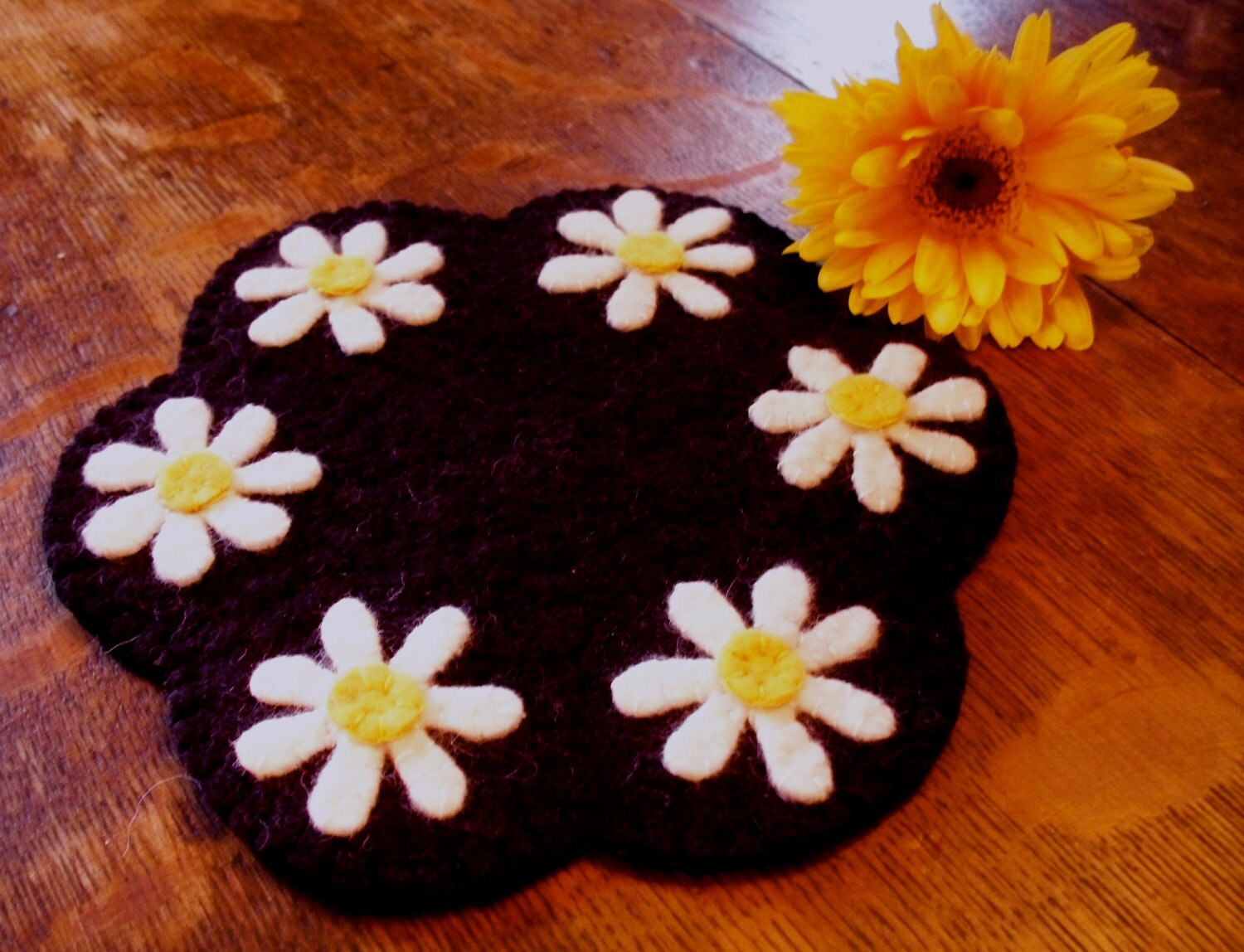 Daisy Mini Wool Felt Candle Mat - Etsy