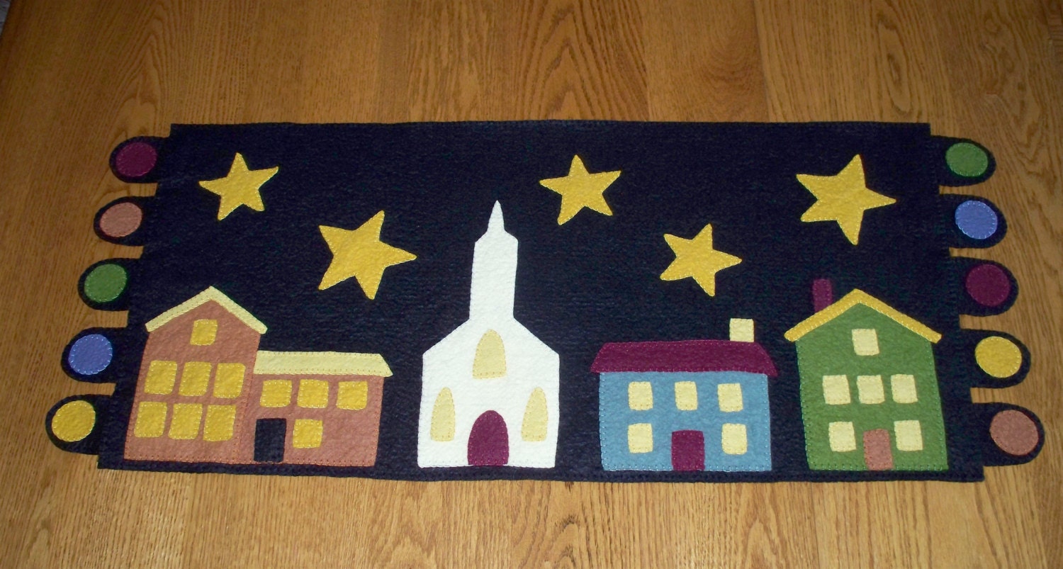 Towne Square Penny Rug | Etsy