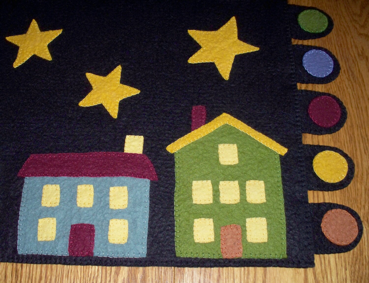 Towne Square Penny Rug - Etsy