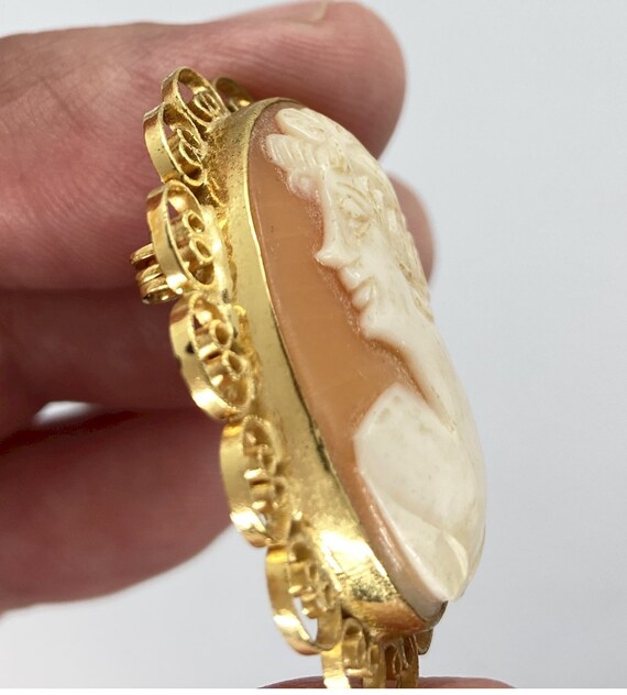gold filled Antique Vintage Hand carved Italian Shell… - Gem