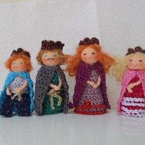 King Queen Prince Princess Finger Puppets, Royal Family Finger Puppets ...