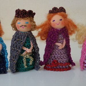 King Queen Prince Princess Finger Puppets, Royal Family Finger Puppets ...