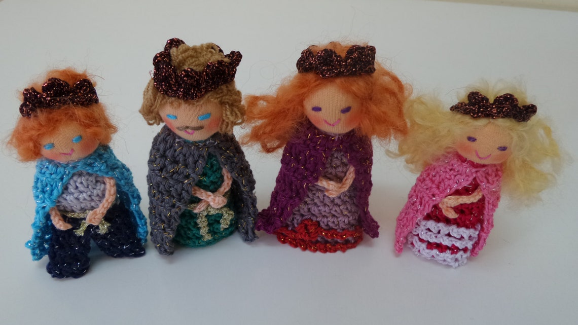 King Queen Prince Princess Finger Puppets Royal Family Finger - Etsy