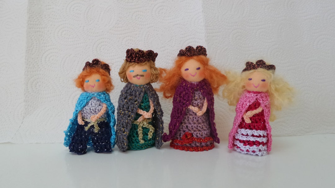 King Queen Prince Princess Finger Puppets, Royal Family Finger Puppets ...