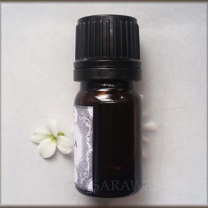 Egyptian Isis Goddess Perfume Oil 5ml I Ancient Egypt Inspired - Etsy