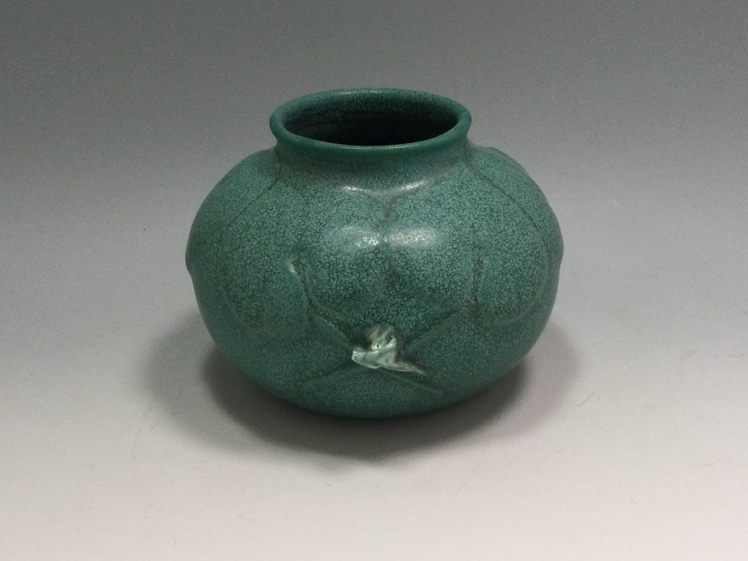 Craftsman Lily Pad Vase - Etsy